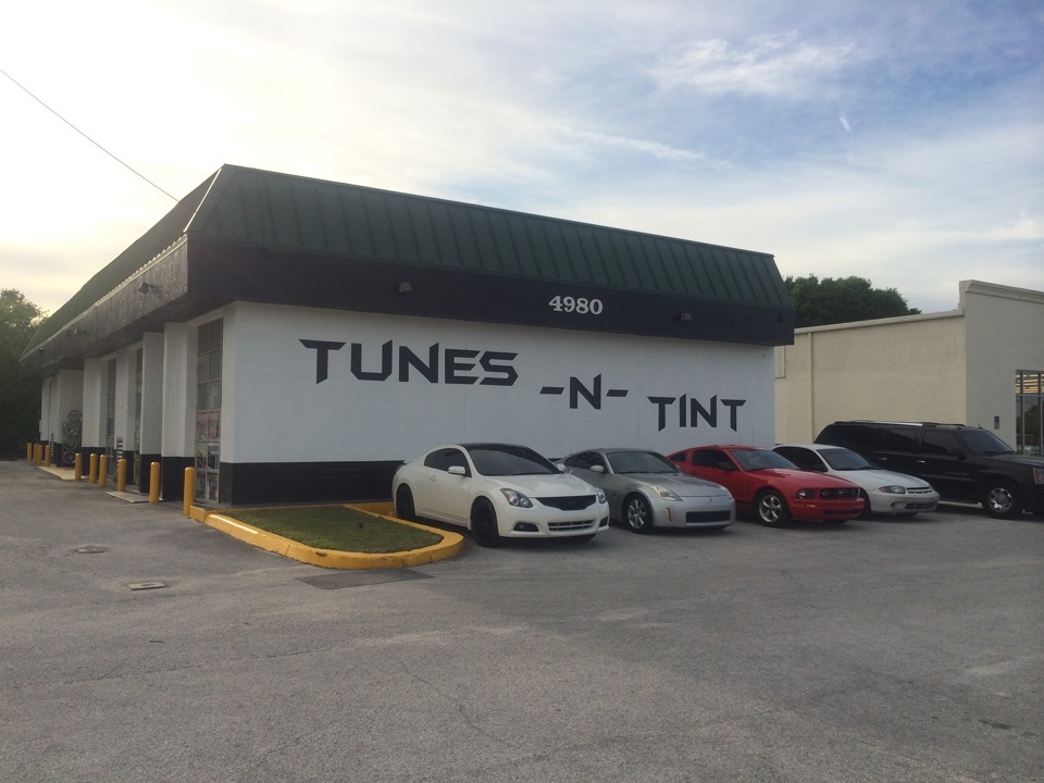 Tunes And Tint